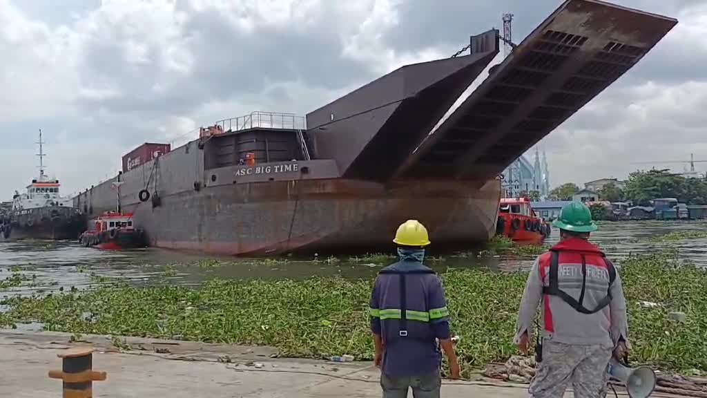 Commercial Berthing - Manila Integrated Cargo Terminal